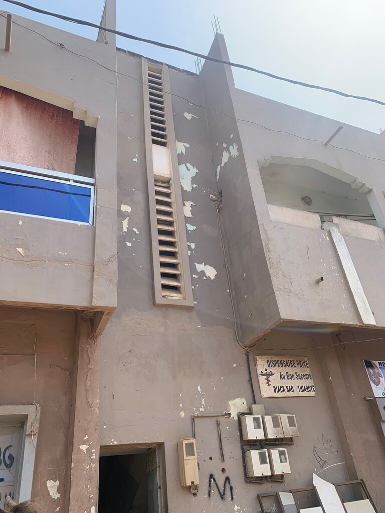Tıp merkezleri ve klinikler Dispensaire Privé au Bon Secours, Dakar, foto