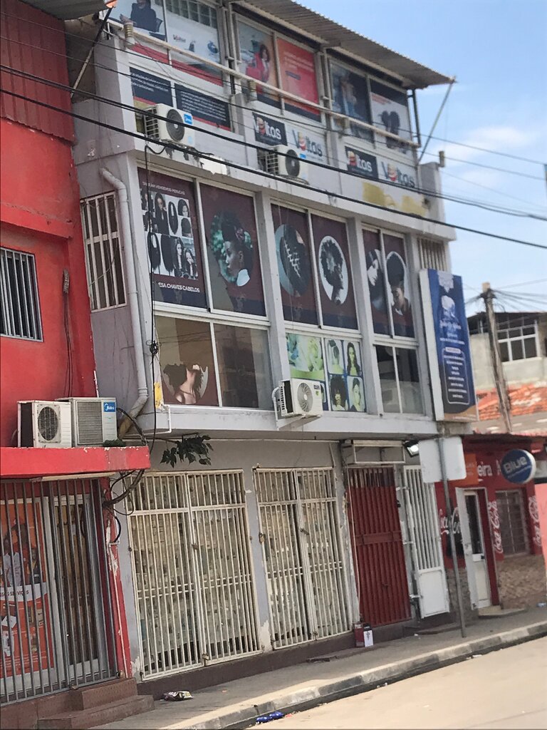 Giyim mağazası Boutique Vanessa Victorino, Loanda, foto