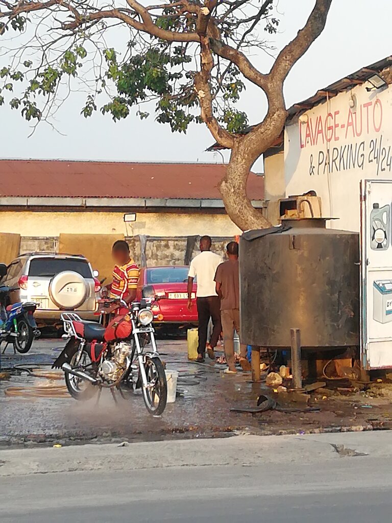 Garajlar Lavage Auto, Brazzaville, foto