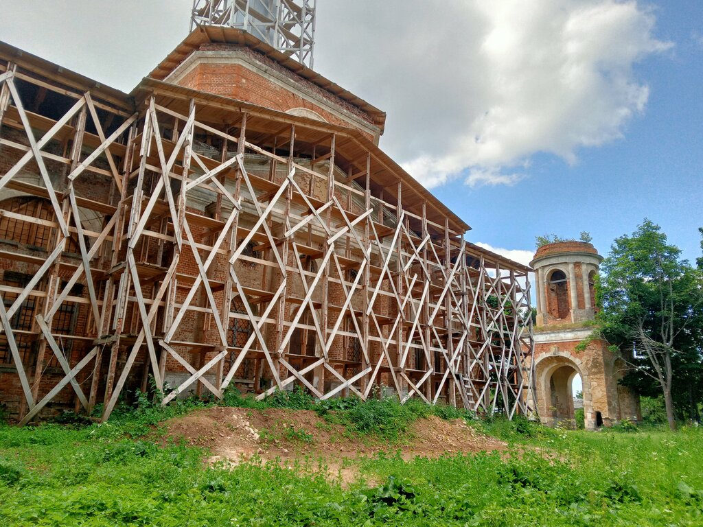 Turistik yerler Мавзолей-усыпальница Давыдовых, Tulskaya oblastı, foto