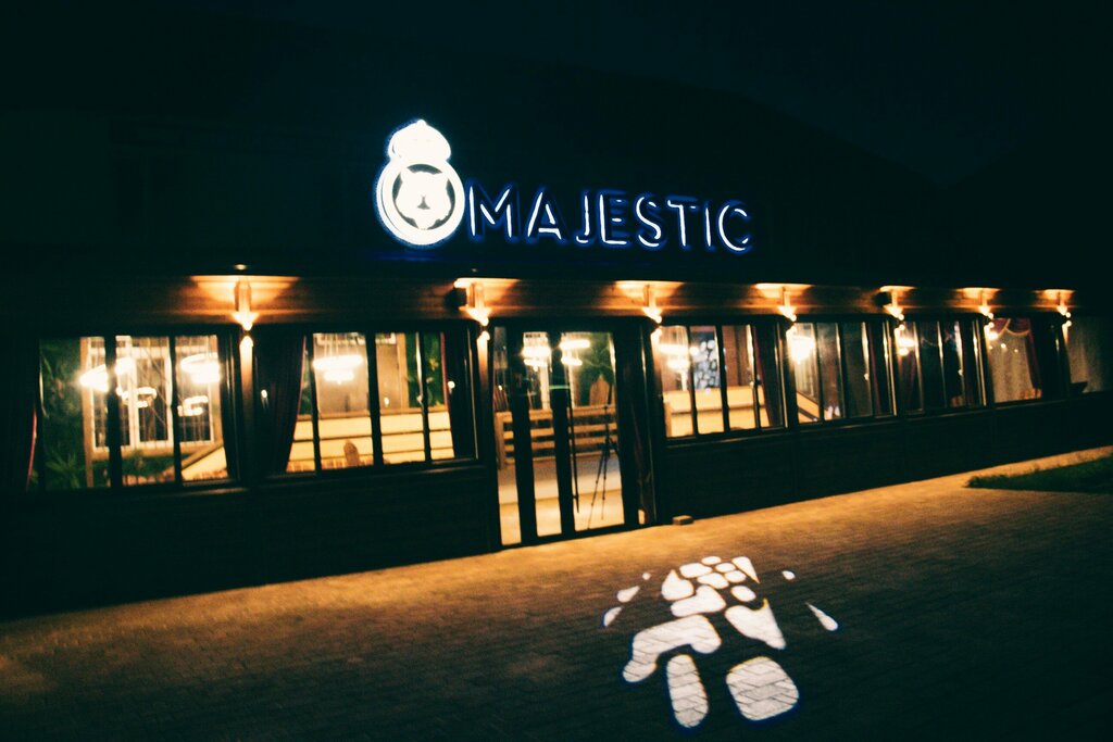 Karaoke kulüpleri Karaoke club, Adıge Cumhuriyeti, foto