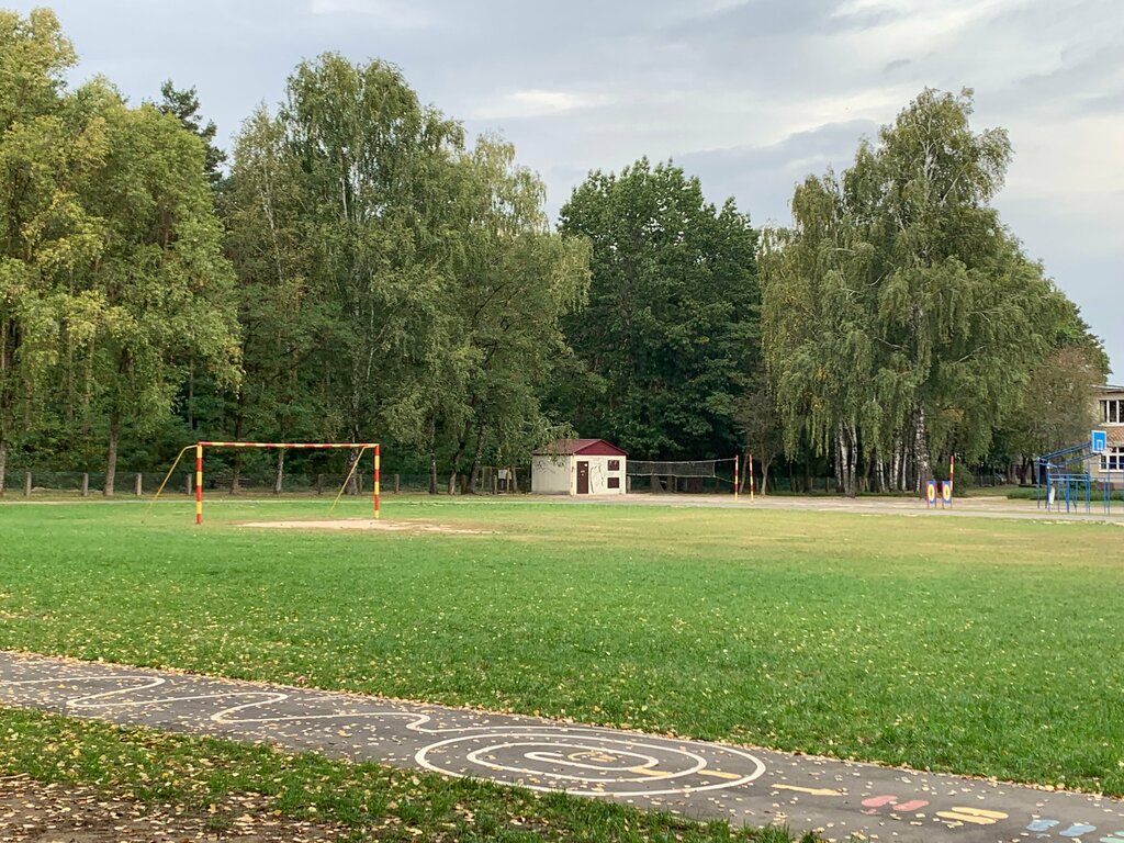 Ortaokul Srednyaya shkola d Telmy-1 Guo, Brestskaya oblastı, foto