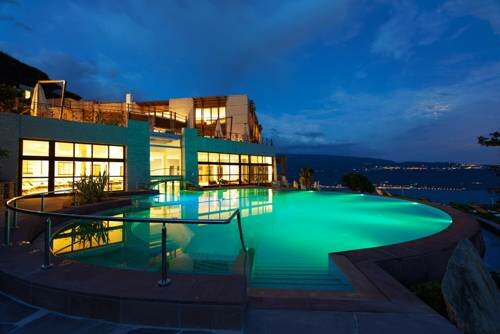 Otel Lefay Resort & SPA Lago di Garda, Lombardiya, foto
