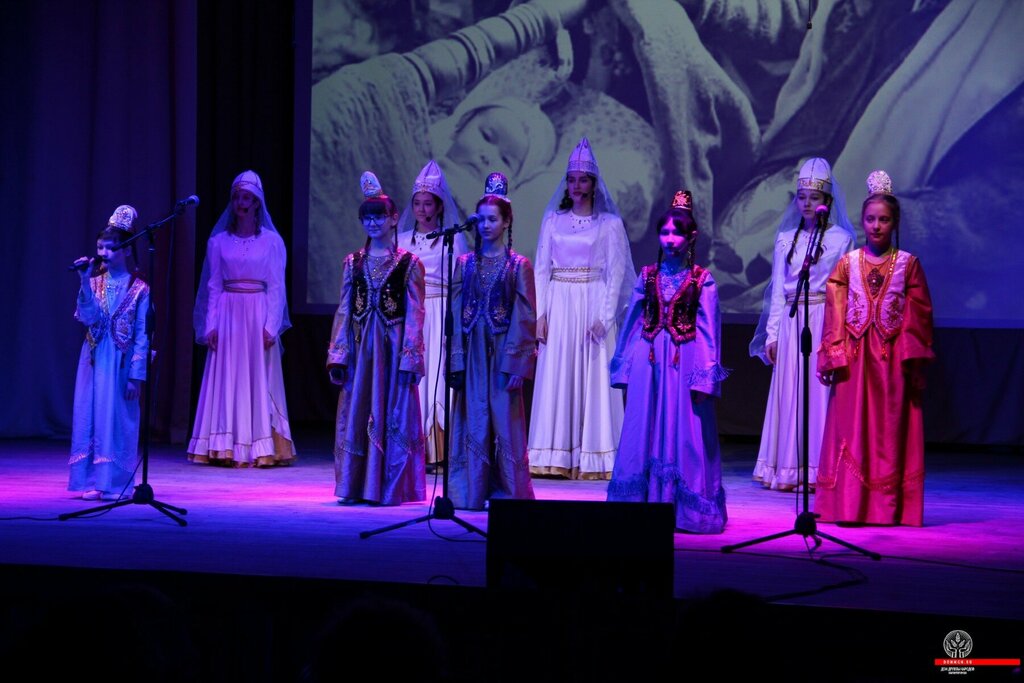 Müzik ve dans grupları Раушан, Magnitogorsk, foto