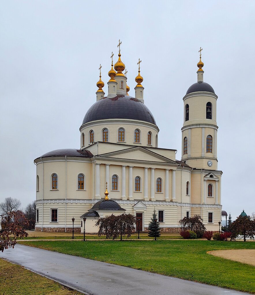 Ortodoks kiliseleri Tserkov Pokrova Presvyatoy Bogoroditsy V Mikhaylovskom Pokrovskom monastyre, Mihaylov, foto