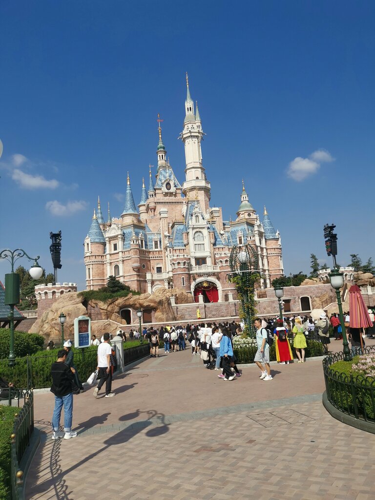 Metro istasyonu Disney Resort metro station, Şanghay, foto