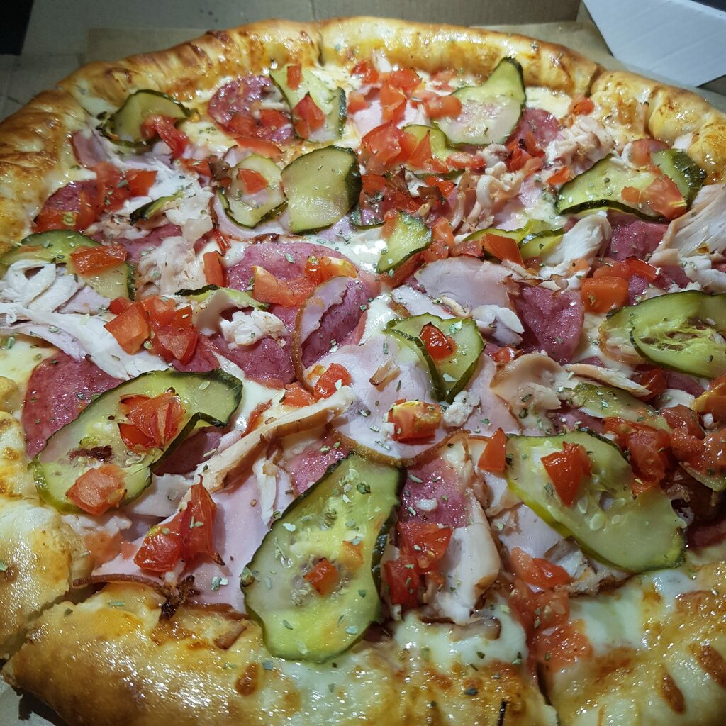Pizzacılar Go-Go Pizza, Grodno, foto