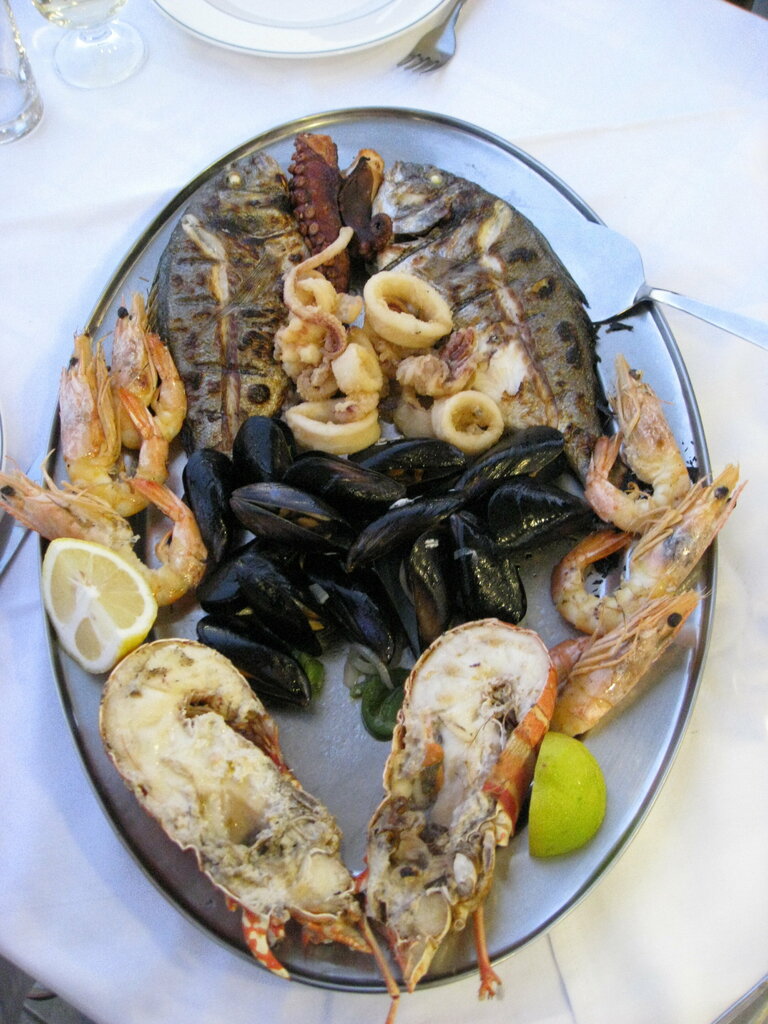 Restoran Fish-Taverna Tsambikos in Kavourakia, Dünya, foto