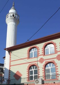 Mesudiye Cami (Kocaeli, İzmit, Turgut Mah., İsmail Kolaylı Cad., 32), cami  İzmit'ten