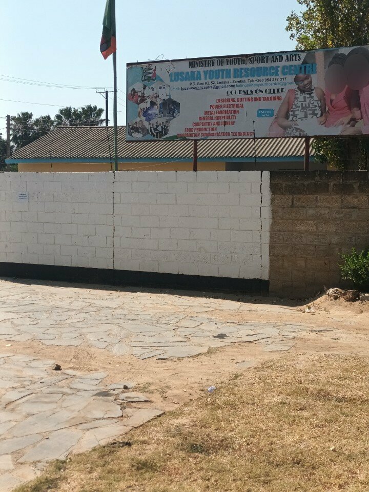 Eğitim merkezleri Kalingalinga Youth Resource Centre, Lusaka, foto