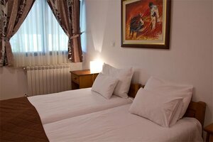 Hotel Polar Star (M-6), otel  Dünya'dan