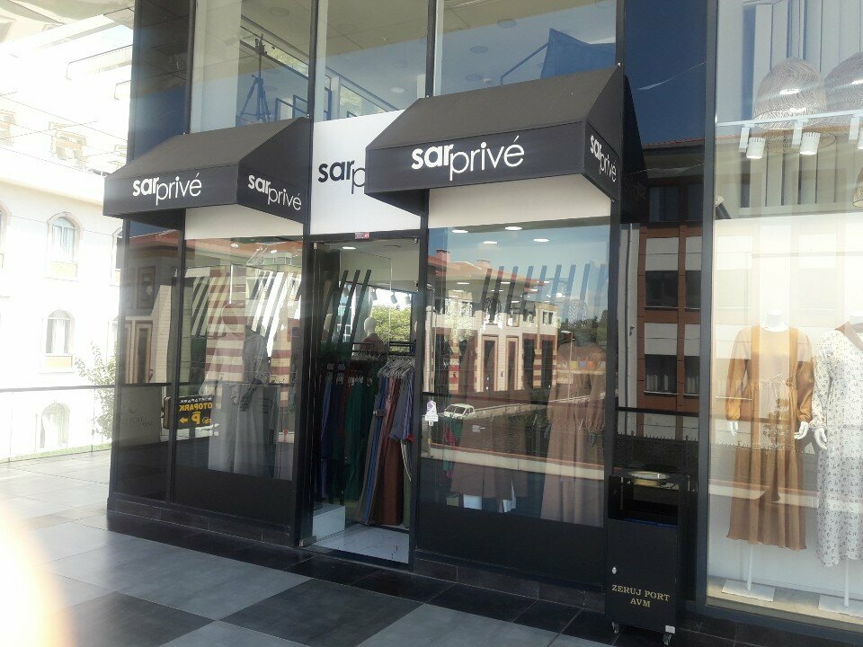 Giyim mağazası Sar prive, İstanbul, foto