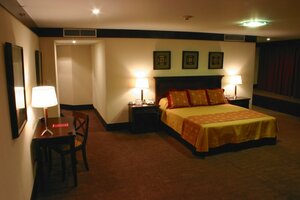 Amérian Hotel Casino Gala (Provincia de Mendoza, Departamento Las Heras, Juan Domingo Perón), otel  Resistencia'dan