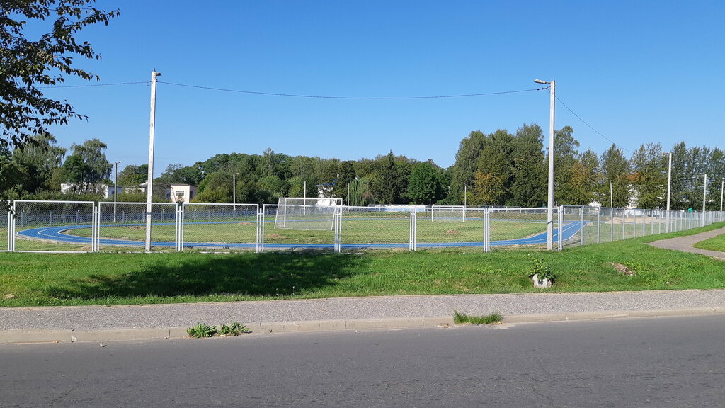 Spor alanı Футбольное поле, Myadel, foto