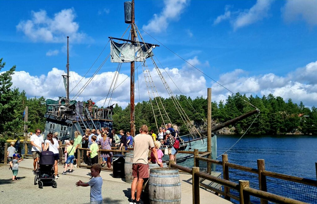 Kültür ve eğlence parkları Dyreparken - Kristiansand Zoo and amusement park, Vest‑Agder, foto