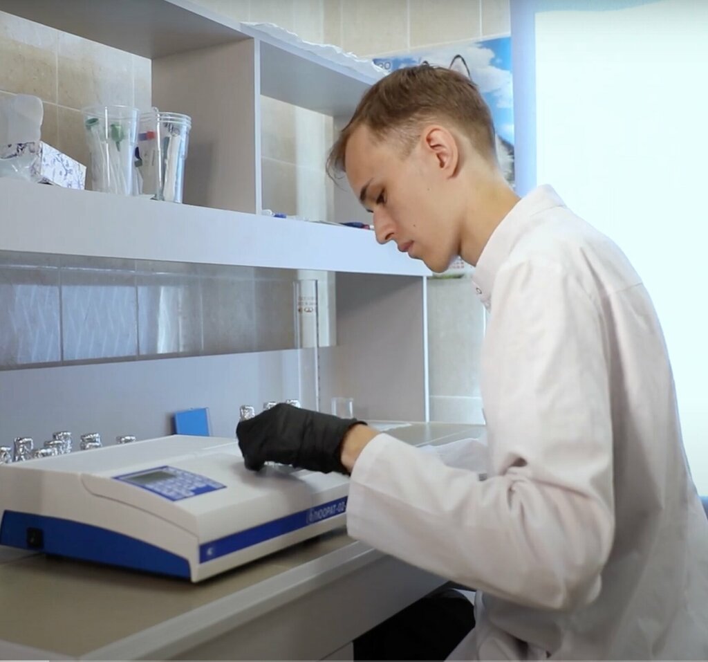 Test laboratuvarı Pesticide and Agrochemical Quality Assessment Center, Moskova, foto