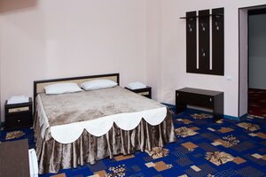 Tet-a-Tet (Pushkina Street No:148А, posyolok gorodskogo tipa Afipskiy), otel  Krasnodarski krayından
