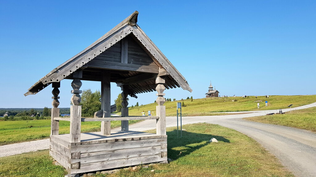 Şapel, haç anıtı Поклонный крест из д. Хашезеро, Karelya, foto