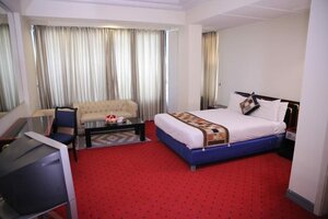 Hotel de Papae Intl (No:16D, Blue Sector, Block D), otel  Islamabad'dan
