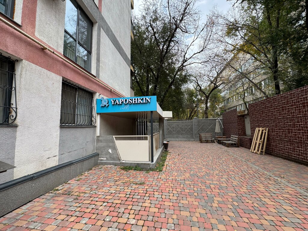 Suşi restoranı Yaposhkin Rolls, Almatı, foto