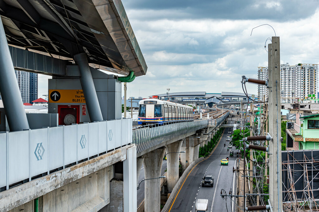 Metro istasyonu Bang Phai MRT station, Bangkok, foto
