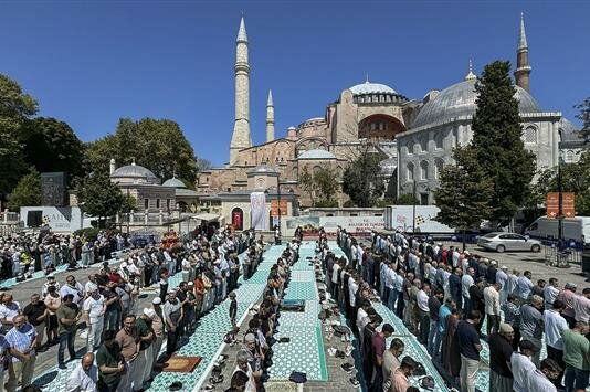 Belediyeler, devlet daireleri Çumra Müftülüğü, Kumra, foto