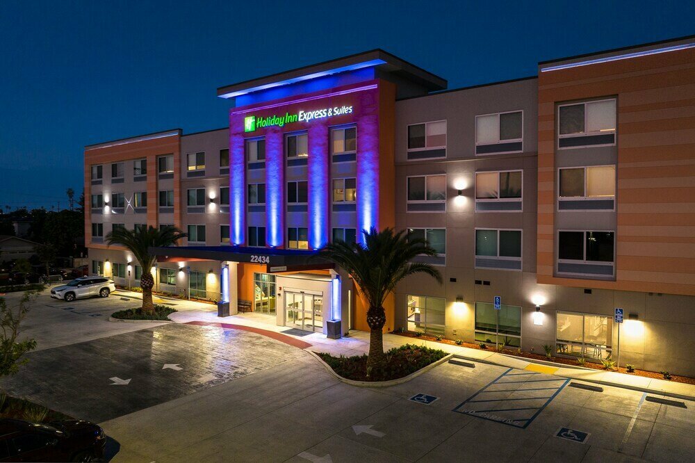 Otel Holiday Inn Express & Suites Hawaiian Gardens, Kaliforniya Eyaleti, foto