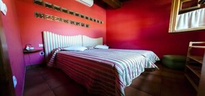 Villa Don Juan II (Ronda Don Juan II No:3, Segovia), otel  Segovia'dan