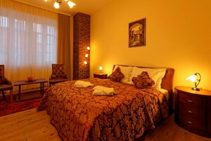 Enjoy Inn (Plzeňský kraj, Plzen-mesto, Plzeň, Zbrojnická), otel  Pilsen'den