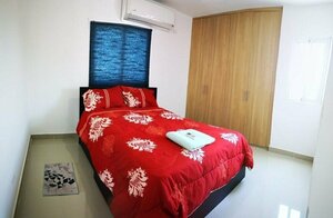 Condominio Residencial Azua 1 (Santo Domingo Province, Santo Domingo Este Municipio, Calle Francisco del Rosario Sanchez Oeste), otel  Dünya'dan