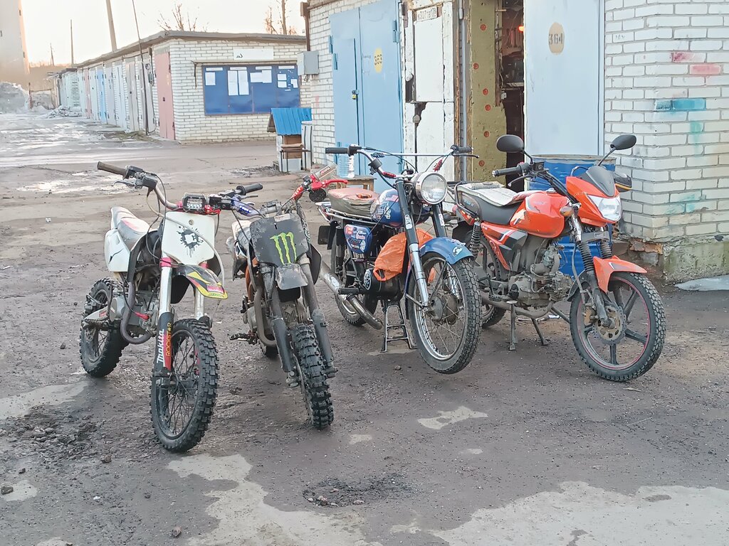 Garajlar Кас-13, Peterhof, foto