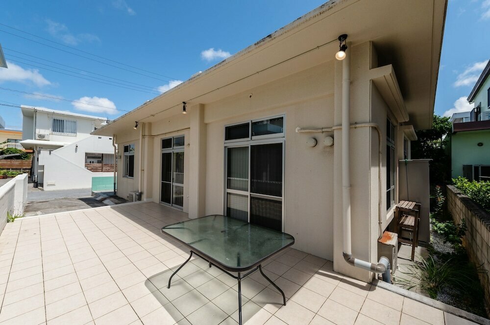 Otel Frank’s Chatan, , foto