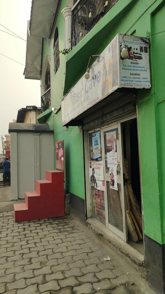 Müzik kulüpleri Music cave, Douala, foto