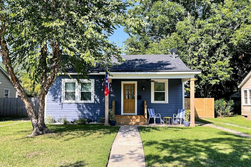 Otel Central Cottage w Grill, Lafayette, foto