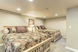 Pet-friendly Denver Retreat w Private Yard! (Colorado, Denver), otel  Kolarado Eyaleti'nden
