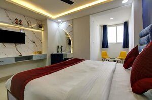 Hotel Noida Dreamz 144 (State of Uttar Pradesh, Gautam Buddha Nagar District, Aqua Line, Noida Sector 144 metro station), otel  Noida'dan