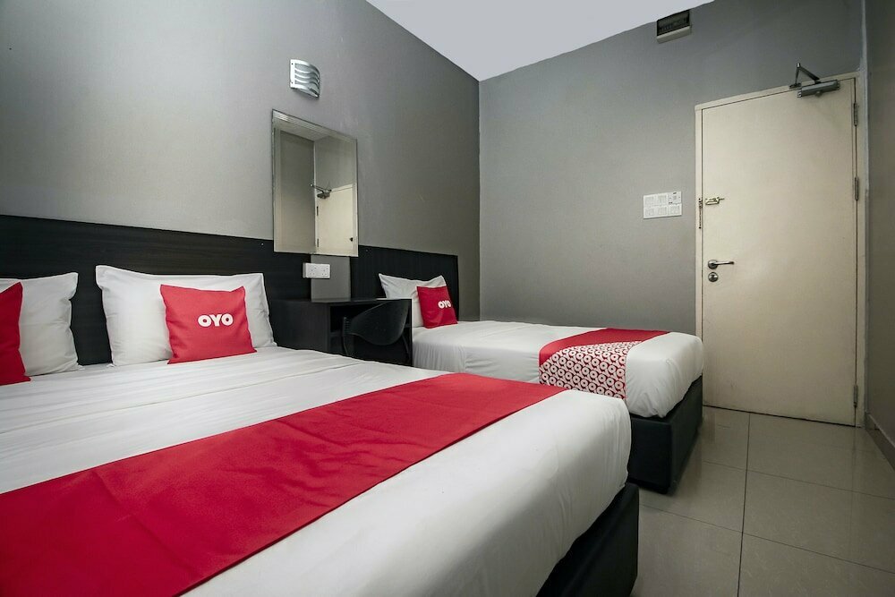 Otel Oyo 89885 Nice Stay Three Six Five Services, Sibu, foto