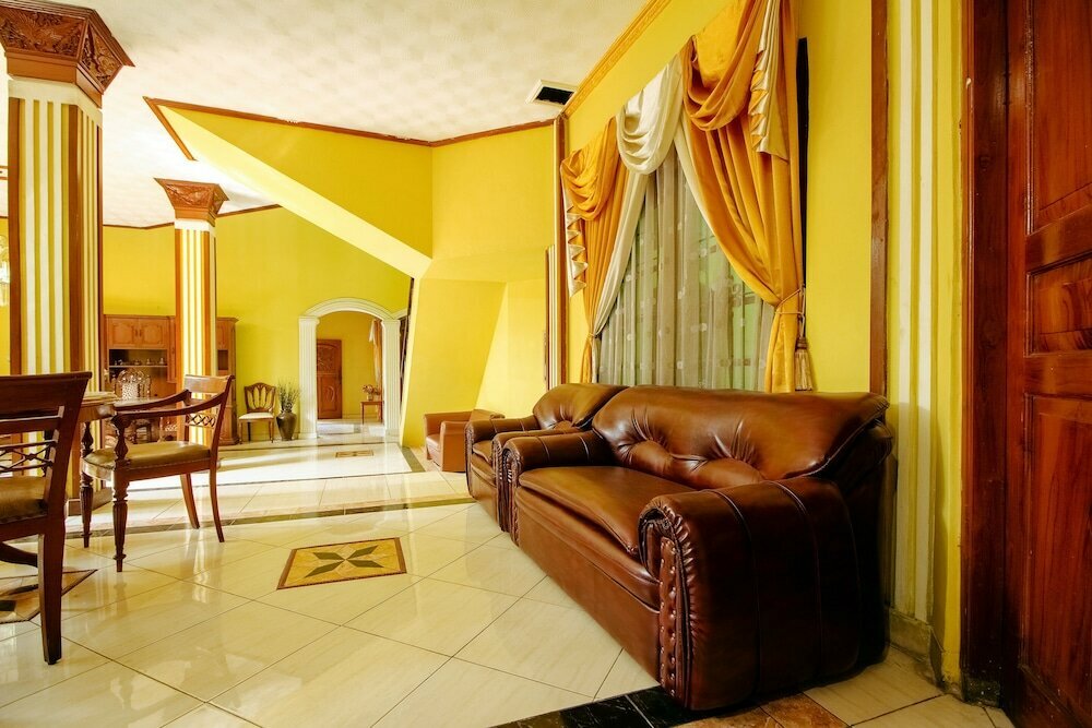 Otel Oyo 1770 Hotel Mawar Saron 2, Dünya, foto