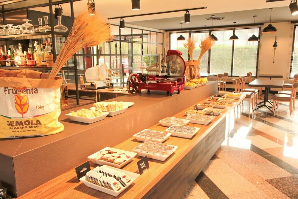 Otel Hotel Mirage, Lombardiya, foto