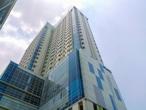 Brand New 1br Apartment with City View at Atlanta Residences (West Java, Jalan Raya Margonda), otel  Depok'tan