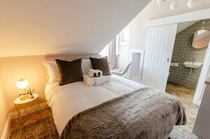Sweeney Apartments and Rooms (Scotland, South Lanarkshire, Hamilton Road), otel  Motherwell'de