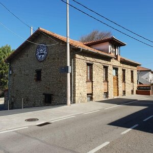 Totora Surf School & House - Hostel (Cantabria, Suances, Calle Ceballos, 55), otel