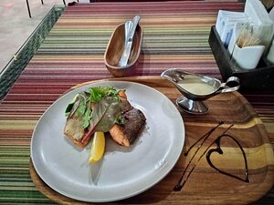 Okay, restaurant (bulvar Lazareva No:2), kafe  Kostomucsha'dan