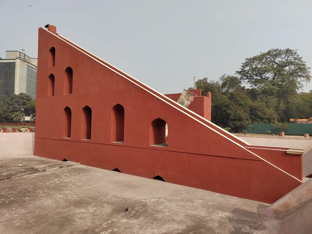 Turistik yerler Jantar Mantar Samrat Yantra, Yeni Delhi, foto