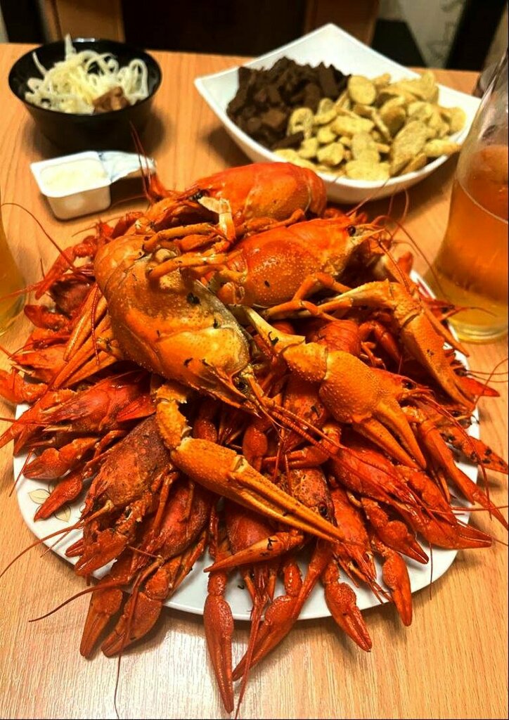 Balık ve deniz ürünleri Живая рыба, раки, Kolomna, foto