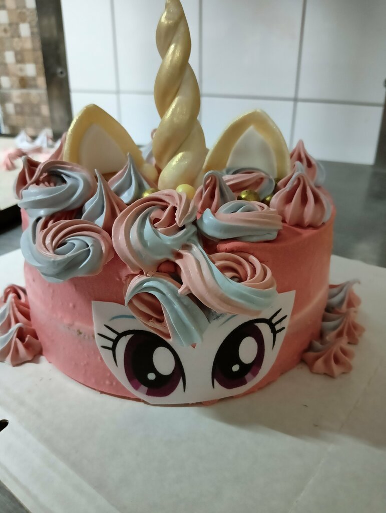 Pasta, şekerleme ve tatlı Chefistvan, Smolensk, foto