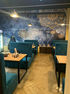Han plov (Moscow, Novomoskovskiy Administrative Okrug, Kommunarka District, prospekt Kuprina, 24к3), kafe  Moskova'dan