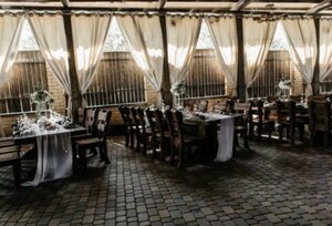 Сосновый бор (ulitsa Sosnovy Bor No:58, Novoshakhtinsk), restoran  Novoşahtinsk'ten