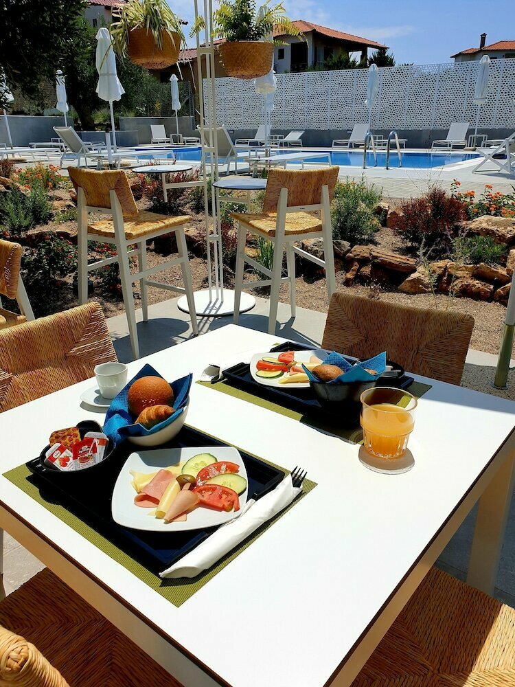 Otel Miroes Suites, Dünya, foto