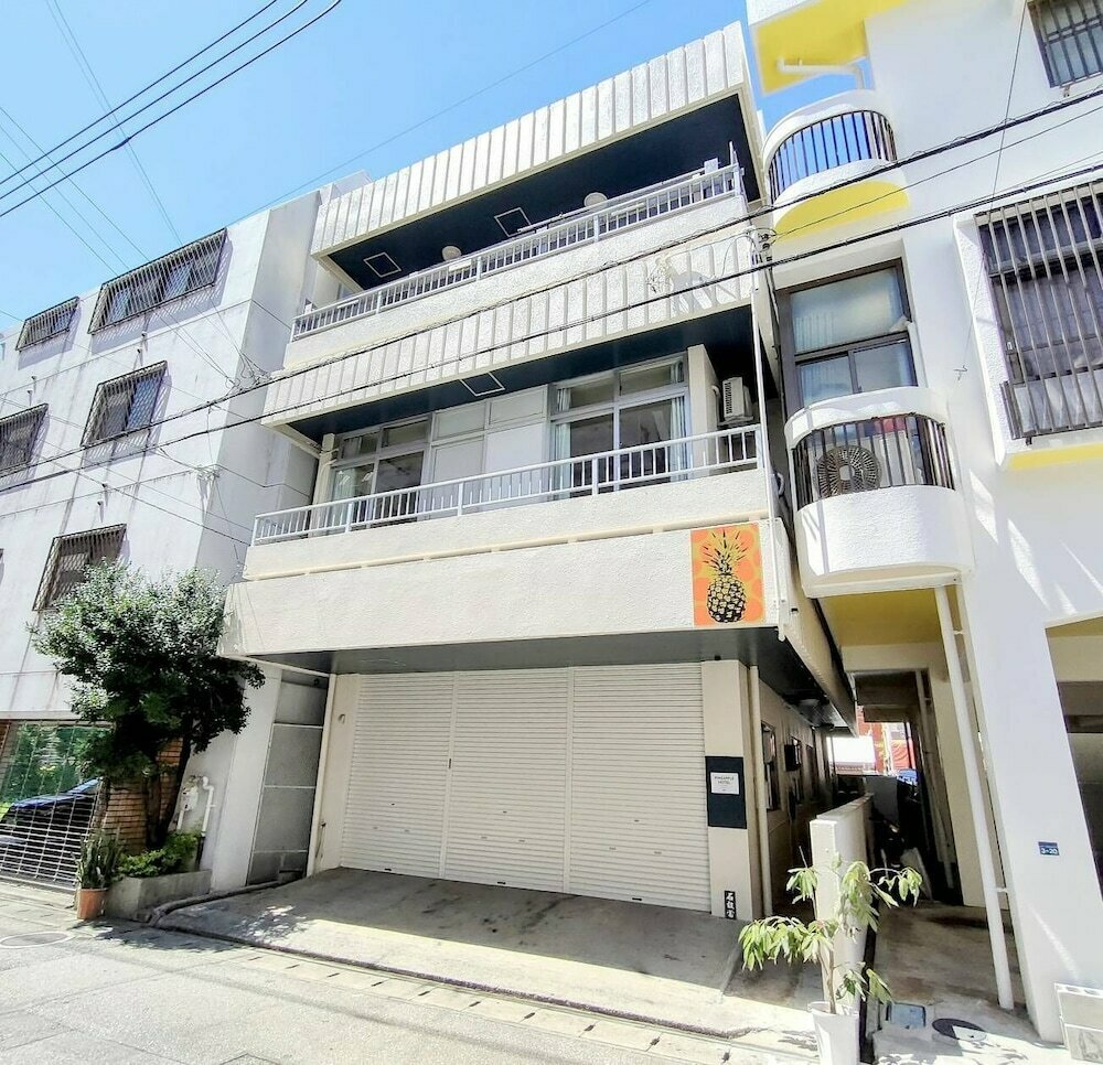 Otel Pineapple Hotel, Naha, foto